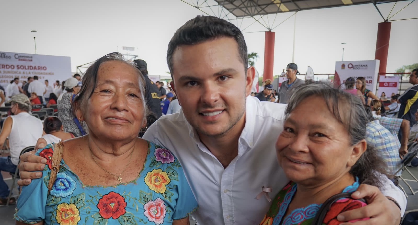ENTREGAN TARJETAS DEL BIENESTAR EN EL SUR DE QUINTANA ROO: PABLO ...