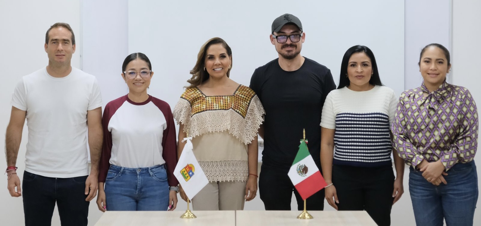 PRESENTA MARA LEZAMA Y SEDATU INSTRUMENTOS PARA CRECIMIENTO ORDENADO DE LOS MUNICIPIOS DE QROO ...