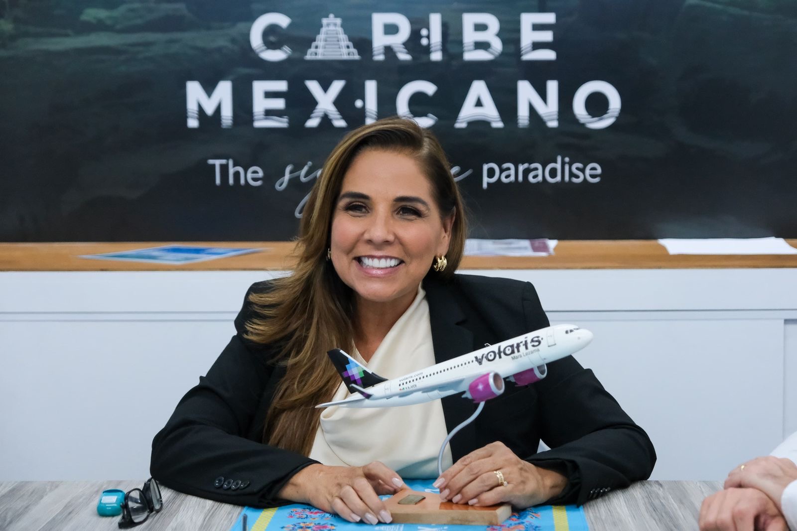 MARA LEZAMA ANUNCIA NUEVA CONEXIÓN AÉREA ENTRE TULUM Y COSTA RICA, A TRAVÉS DE VOLARIS | Jaime ...